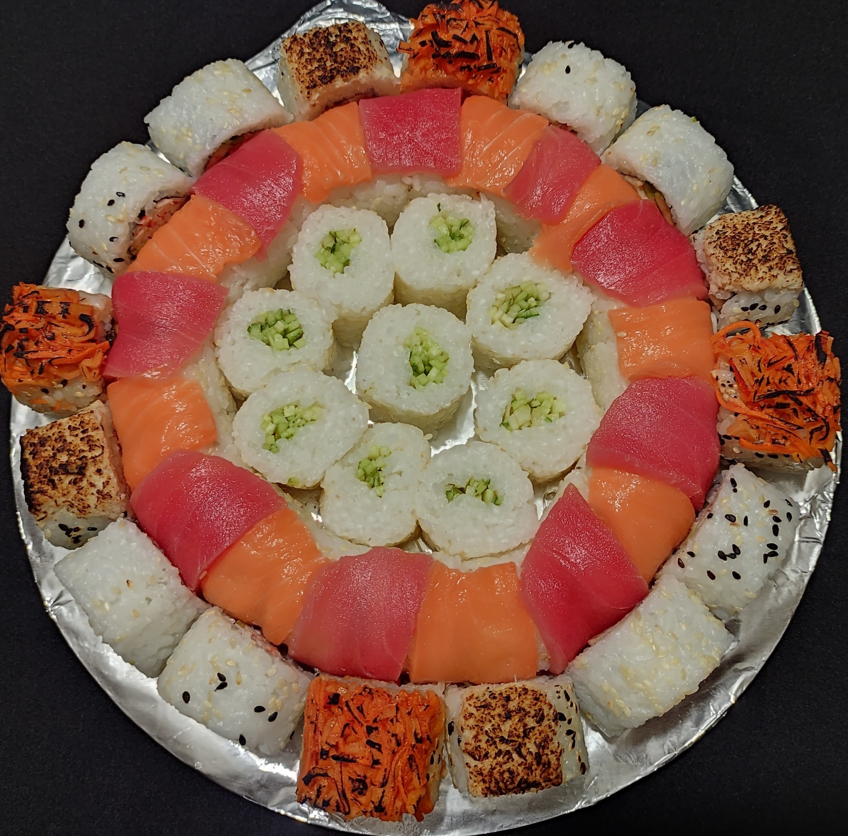 Sushi Cake - E - Oshi Sushis